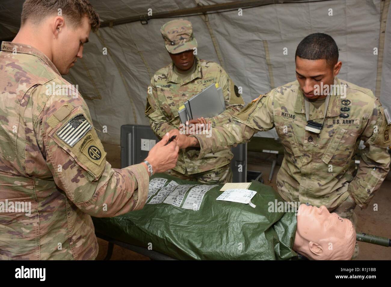 Army best medic competition hi-res stock photography and images - Alamy