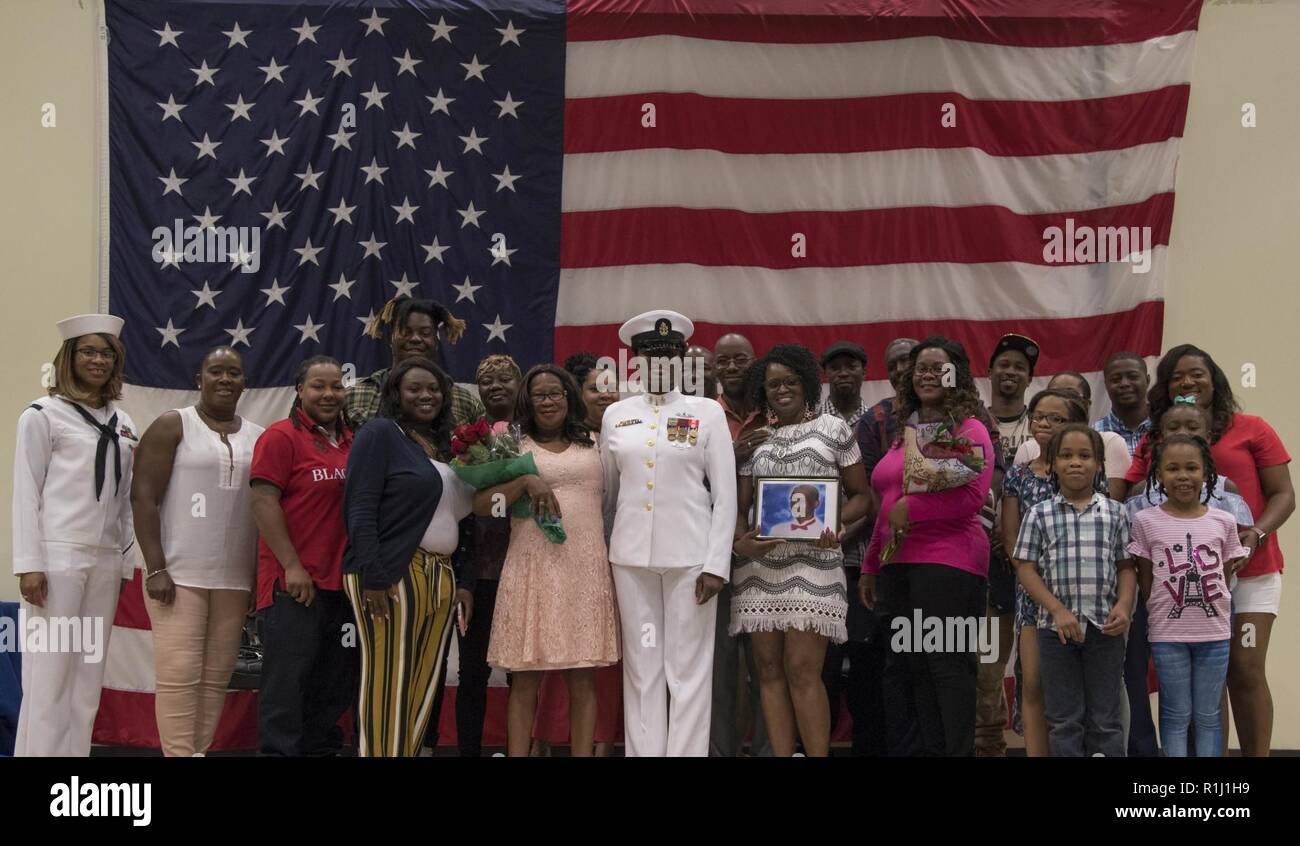 NORFOLK, Va. (Sept. 21, 2018) Chief Electrician's Mate Charlene Parker ...