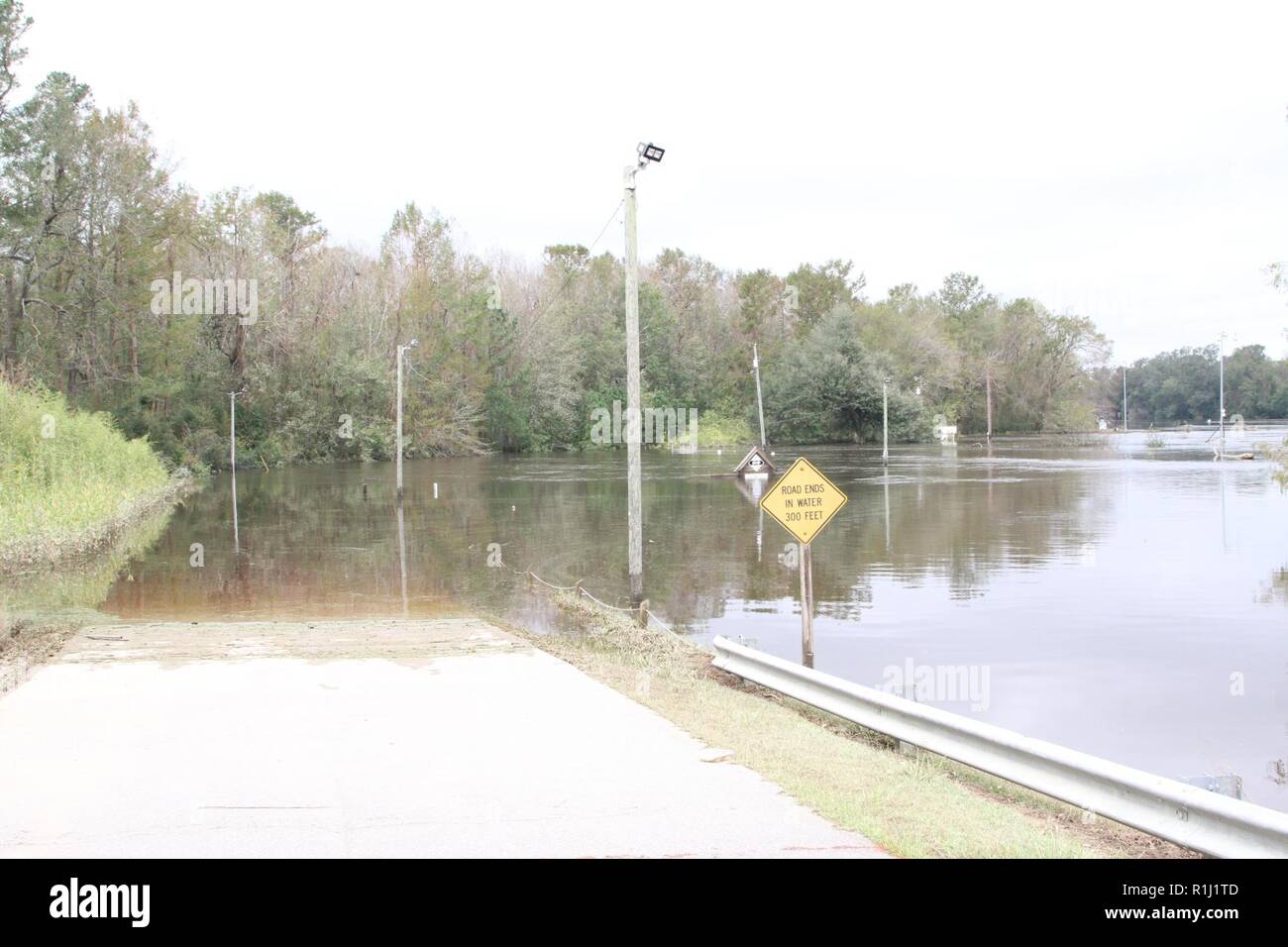 Mobile river dams hi-res stock photography and images - Alamy