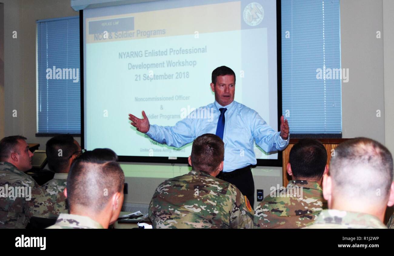 Retired Sergeant Major of the ArmyKenneth O. Preston speaks to New York ...