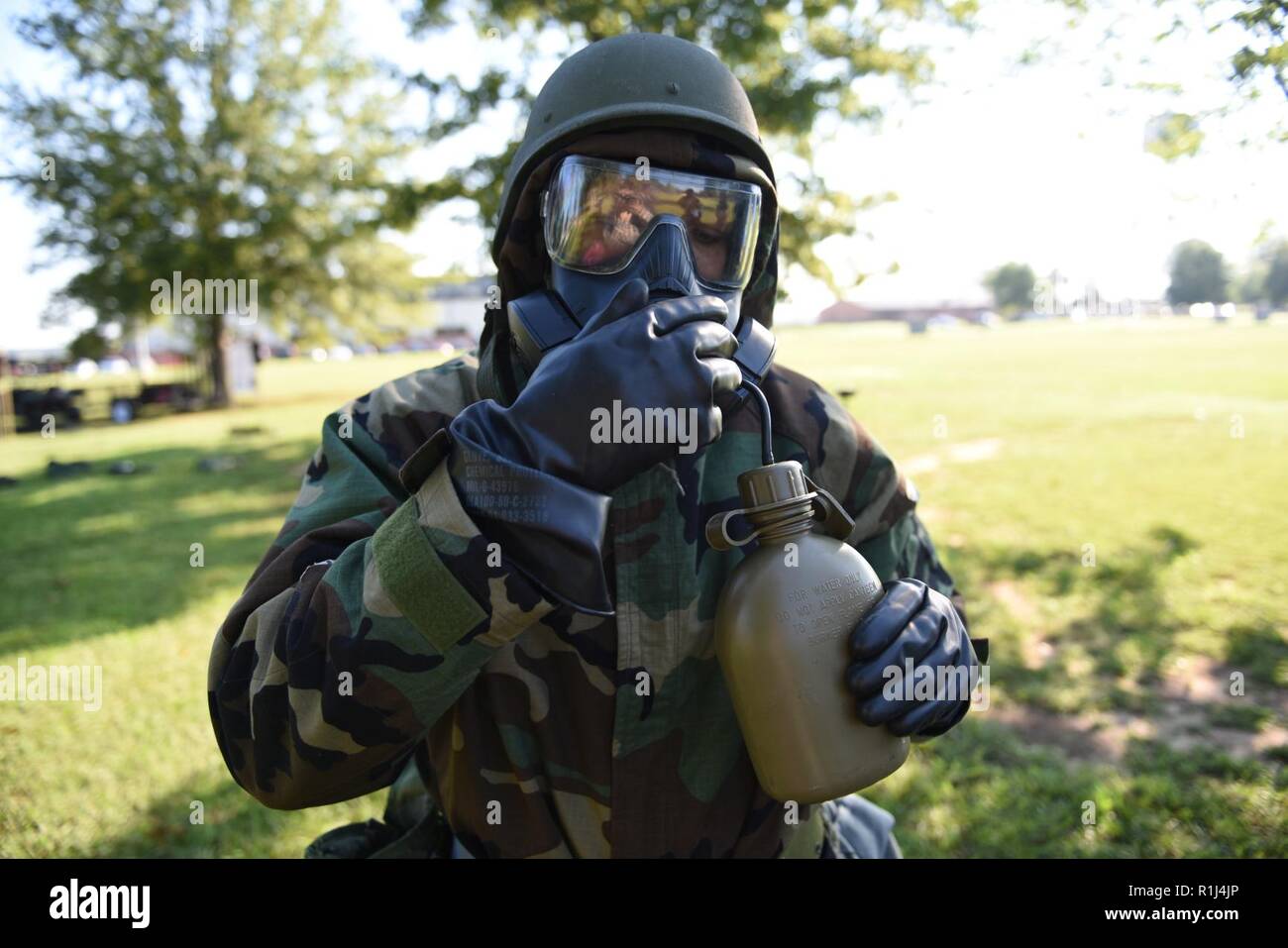An Airman assigned to the 14th Flying Training Wing learns how to ...