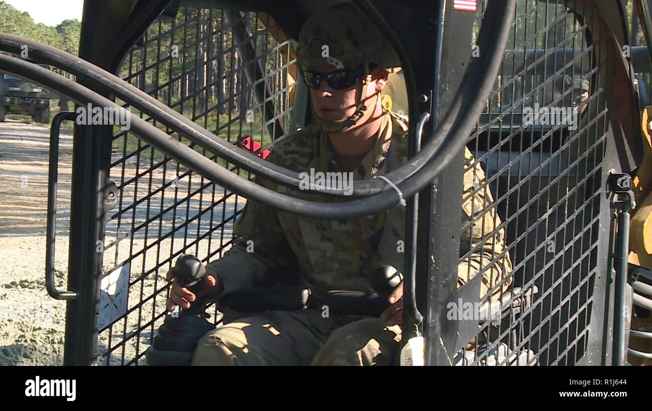 Combat track loader hi-res stock photography and images - Alamy