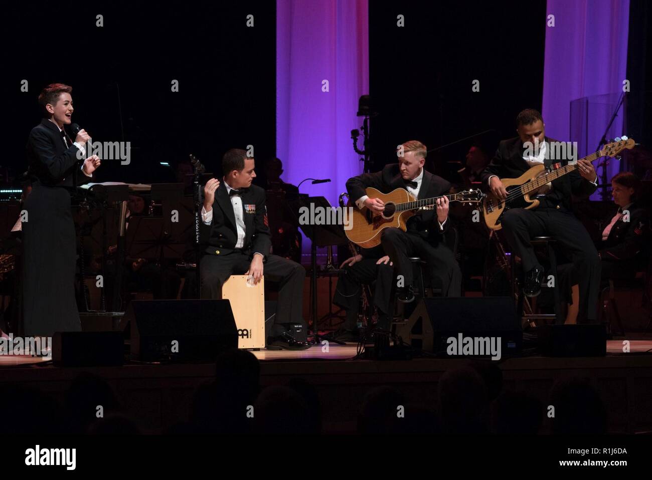 Amy broadbent hi-res stock photography and images - Alamy