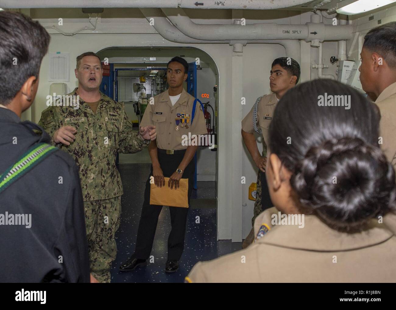 Everett alvarez hi-res stock photography and images - Alamy