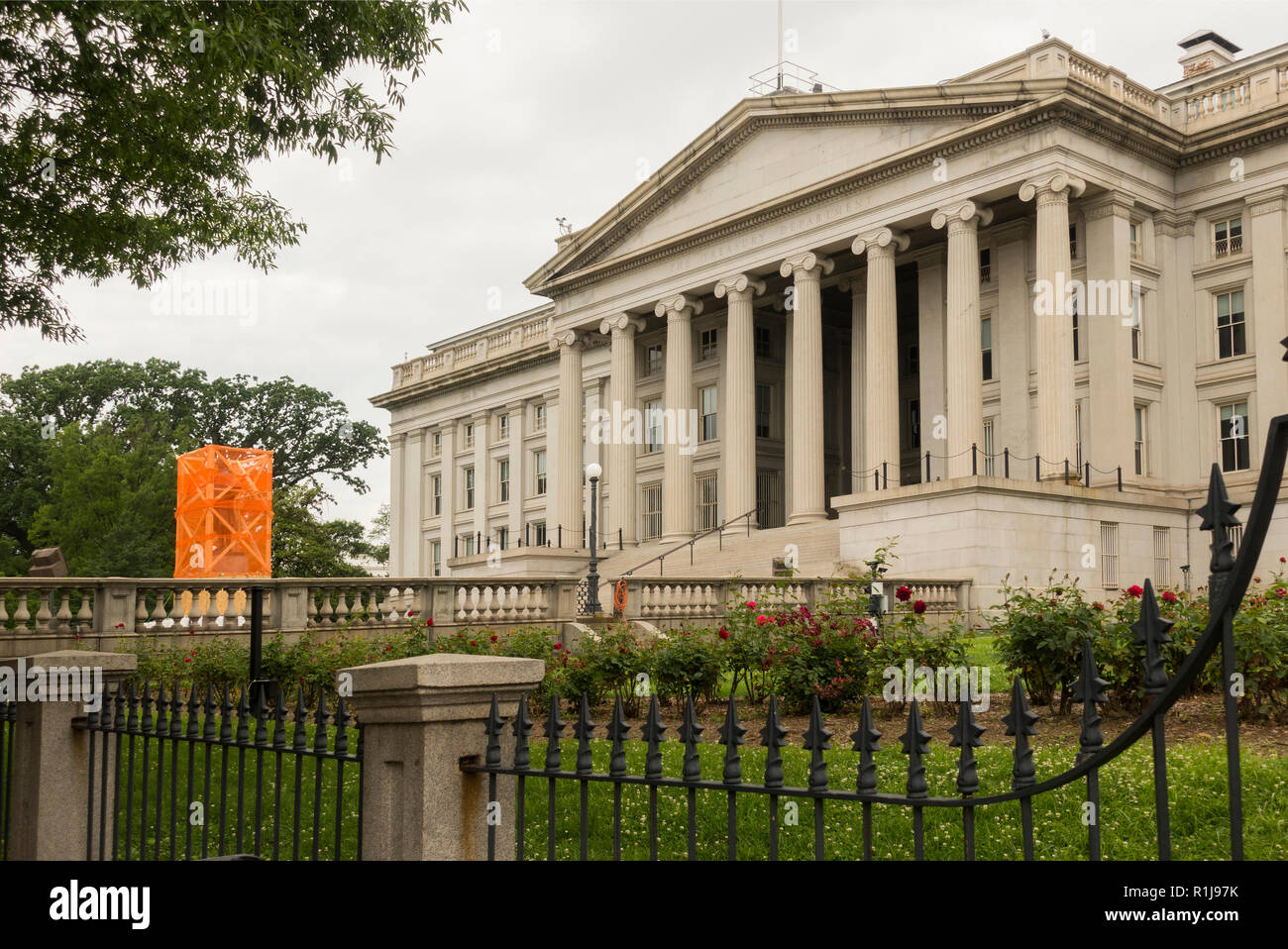 Department of the treasury hi-res stock photography and images - Alamy