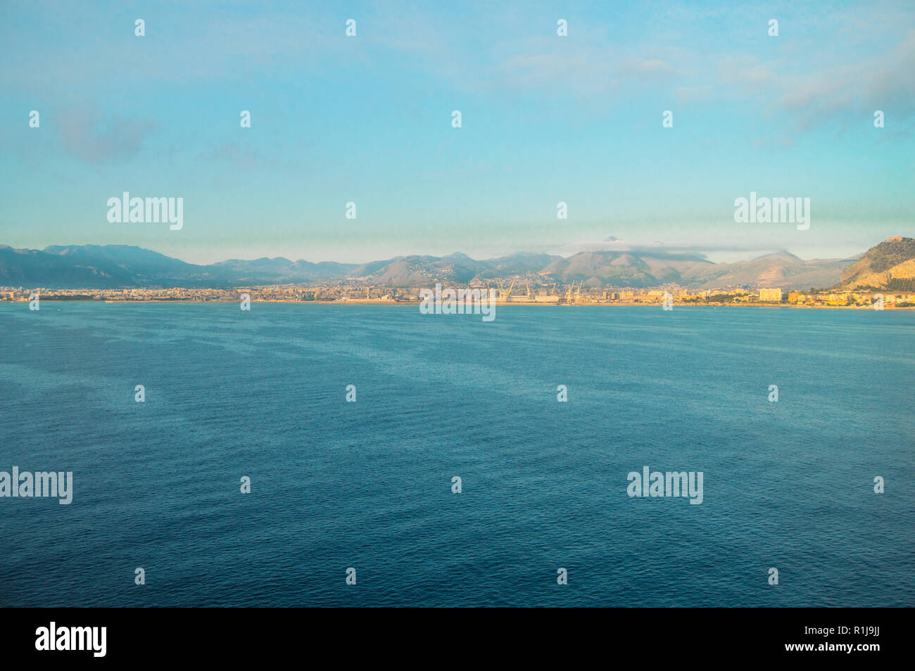 Palermo coast beaches hi-res stock photography and images - Alamy