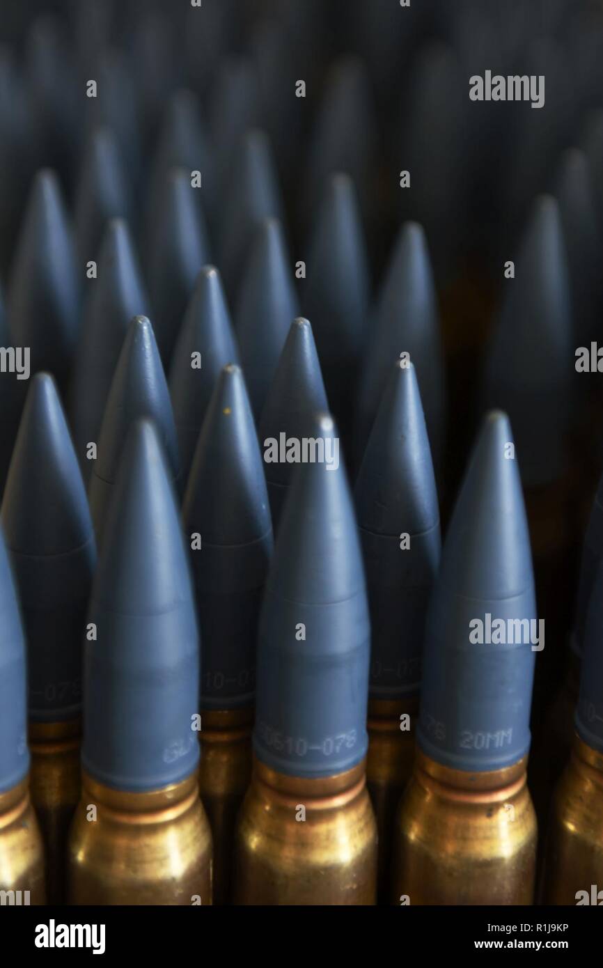 20 mm weapons system hi-res stock photography and images - Alamy