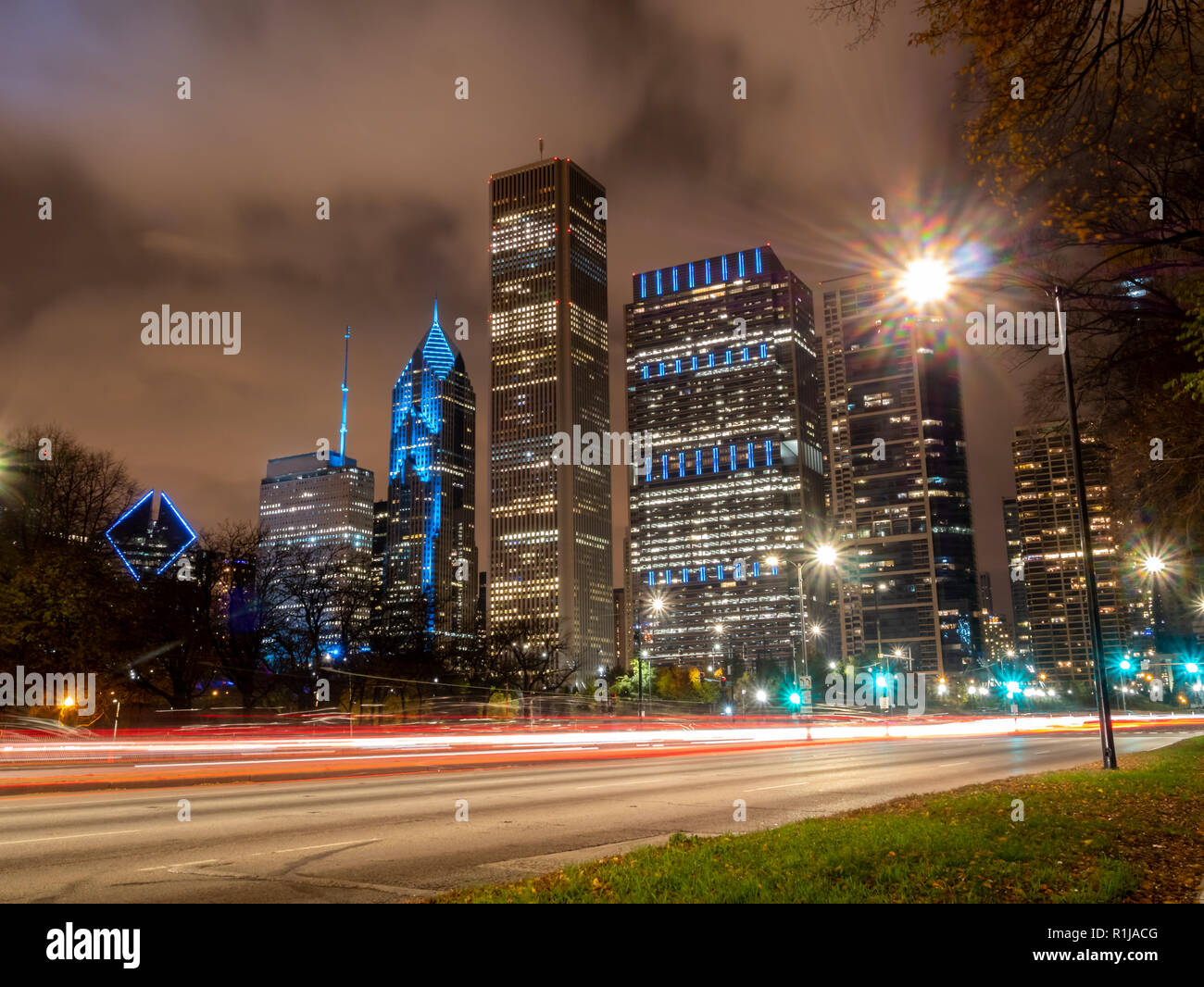Tall skinny building hi-res stock photography and images - Alamy