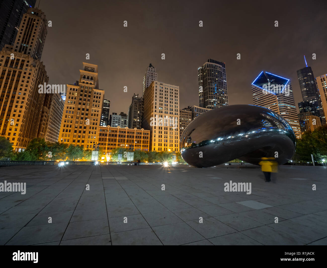 Chicago snow night hi-res stock photography and images - Alamy
