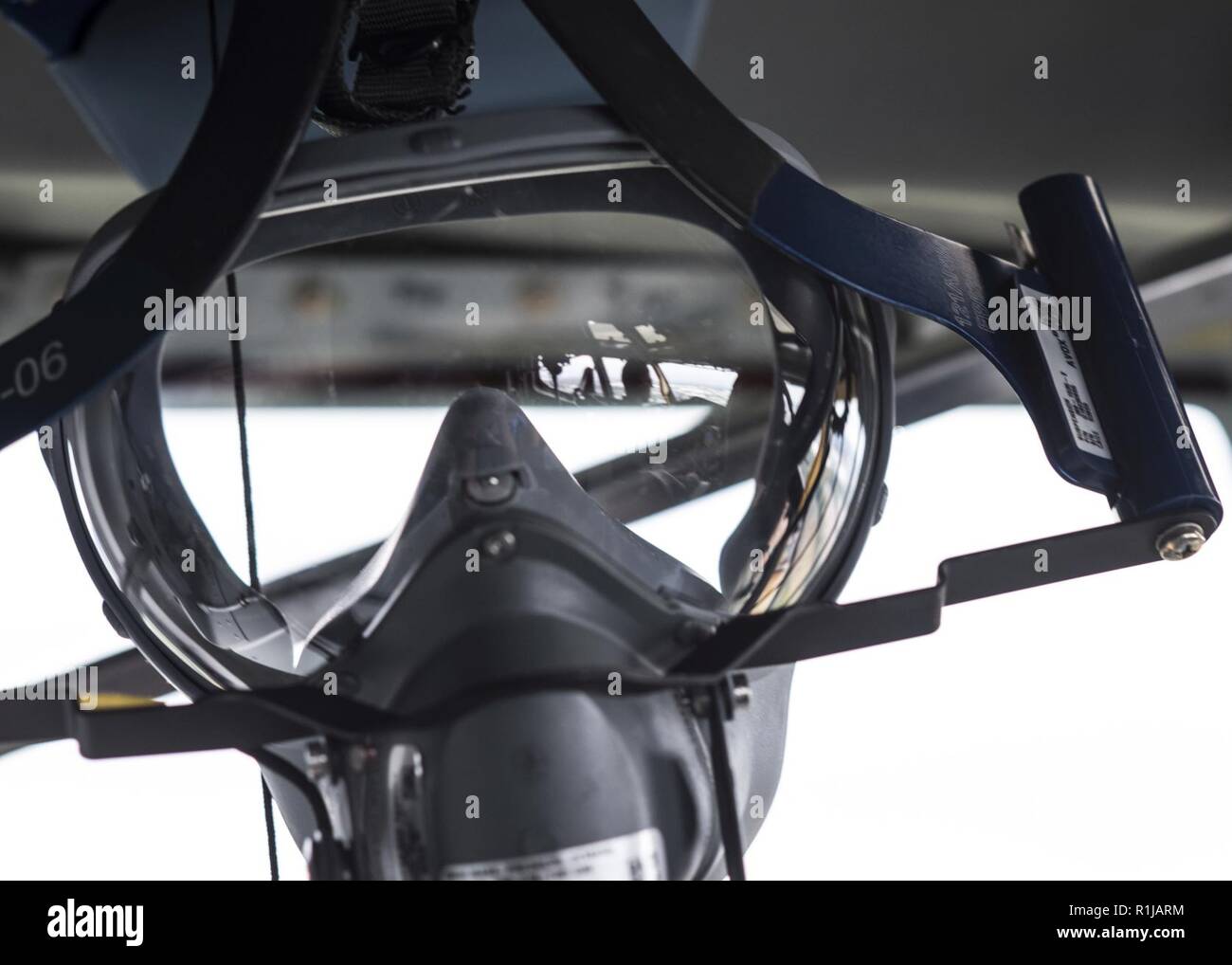 Cockpit oxygen mask hi-res stock photography and images - Alamy