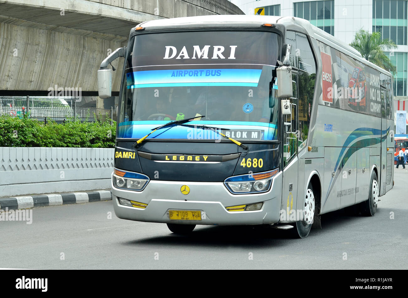 Damri bus hi-res stock photography and images - Alamy