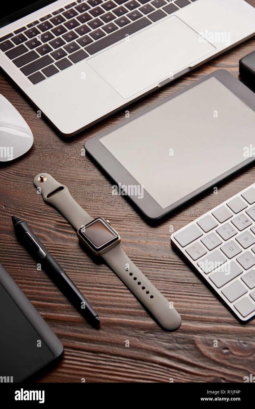 Desk computer various digital gadgets hi-res stock photography and ...
