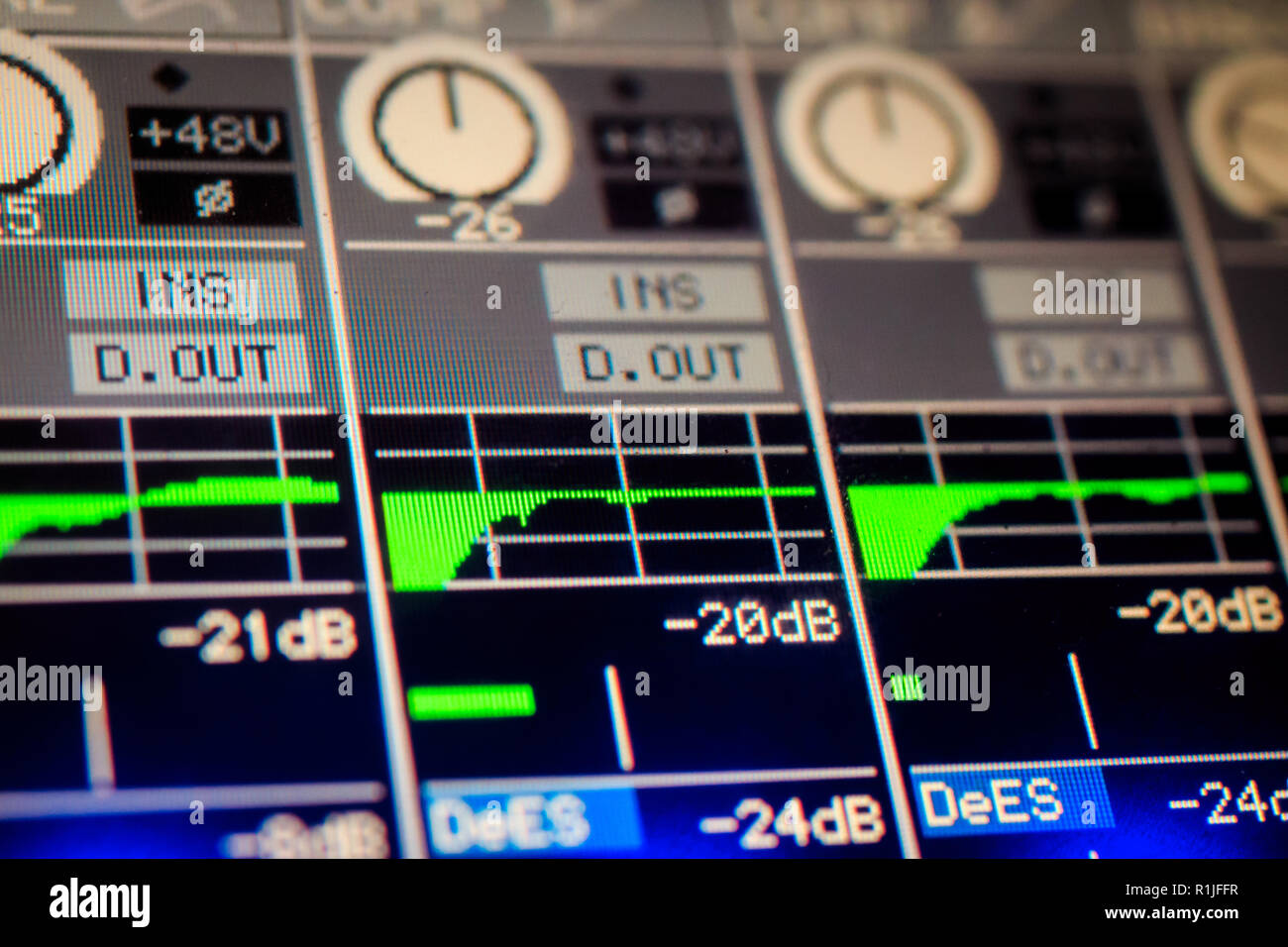 Professinal Audio Mixing Desk/ console Display with compressor ...