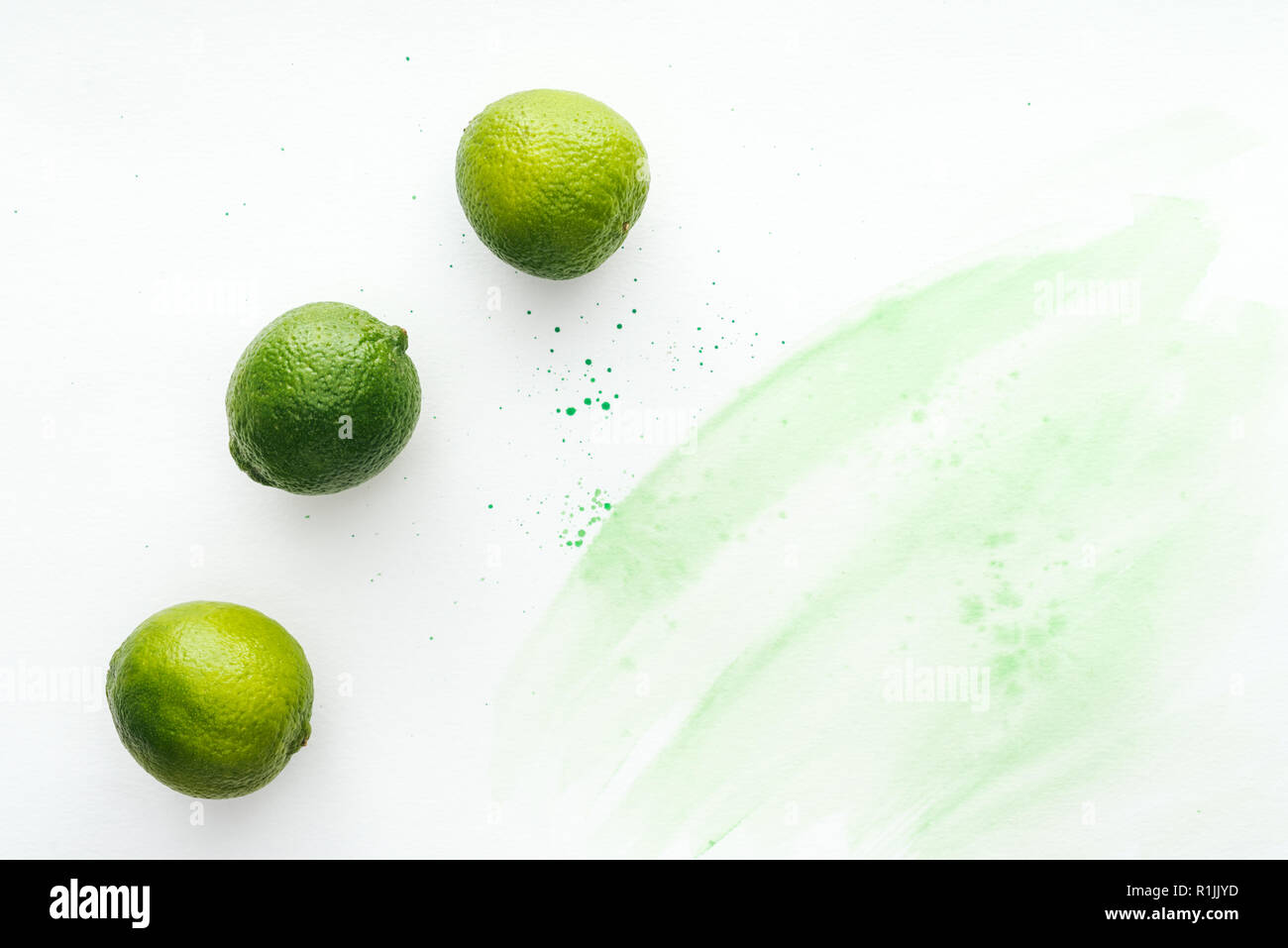 Three whole limes hi-res stock photography and images - Alamy