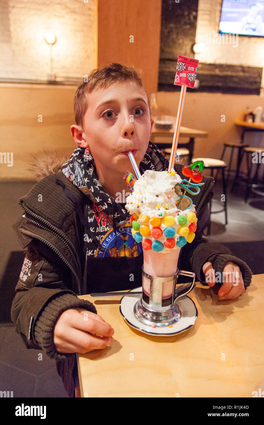 Crazy milkshakes hi-res stock photography and images - Alamy