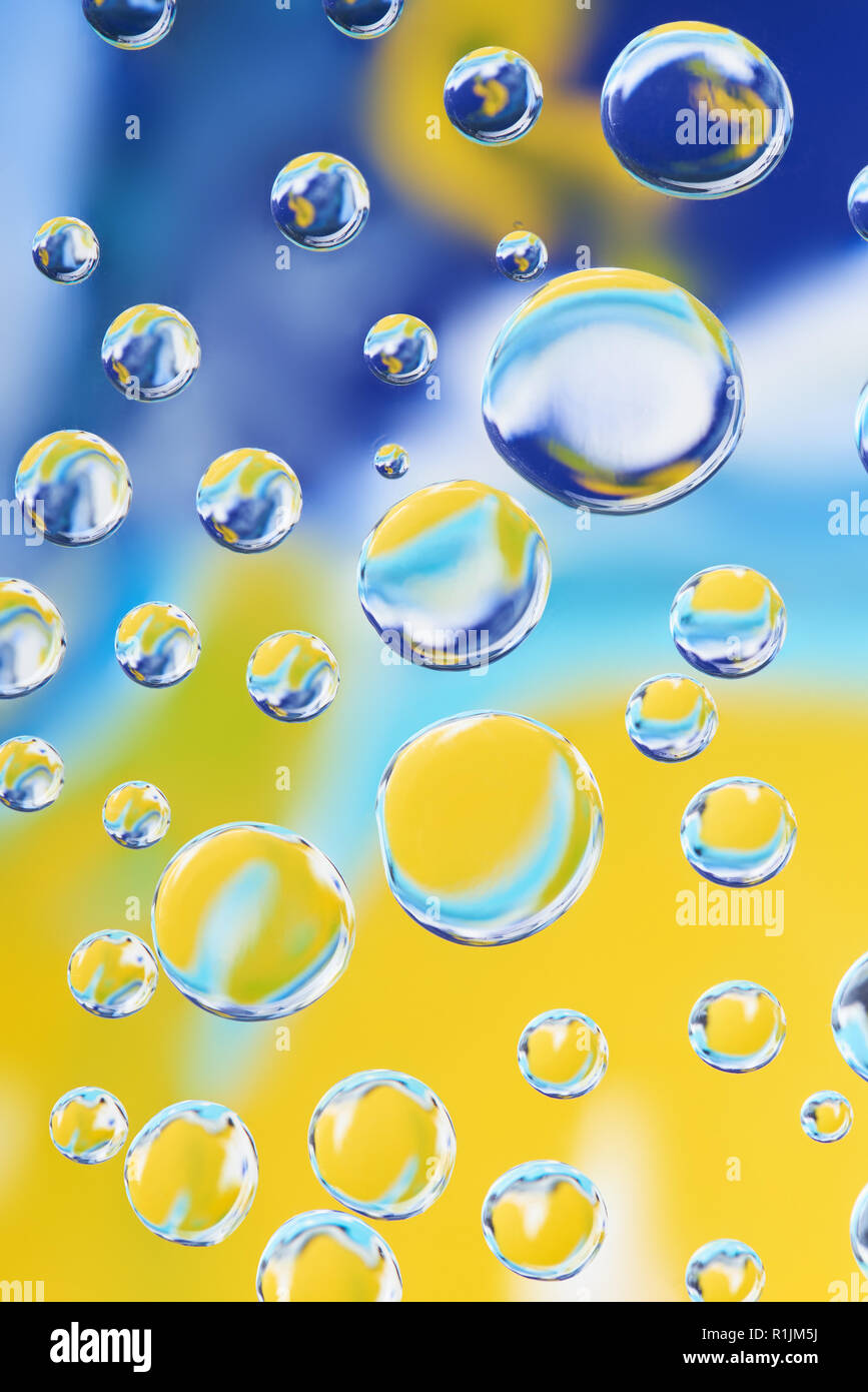 beautiful calm clean water drops on bright blurred background Stock ...