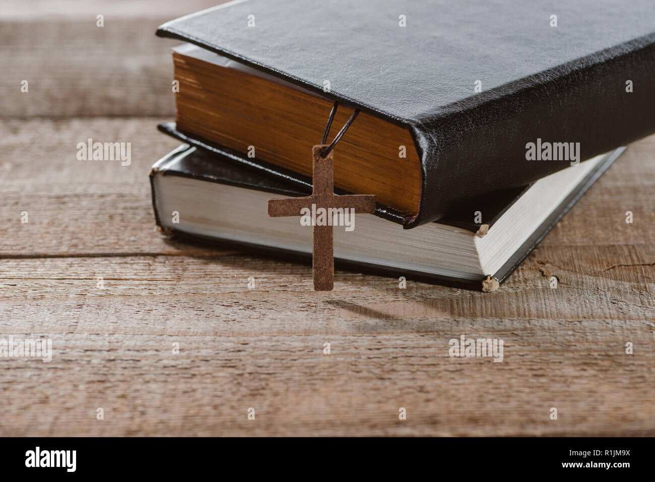 Bibles stacked hi-res stock photography and images - Alamy