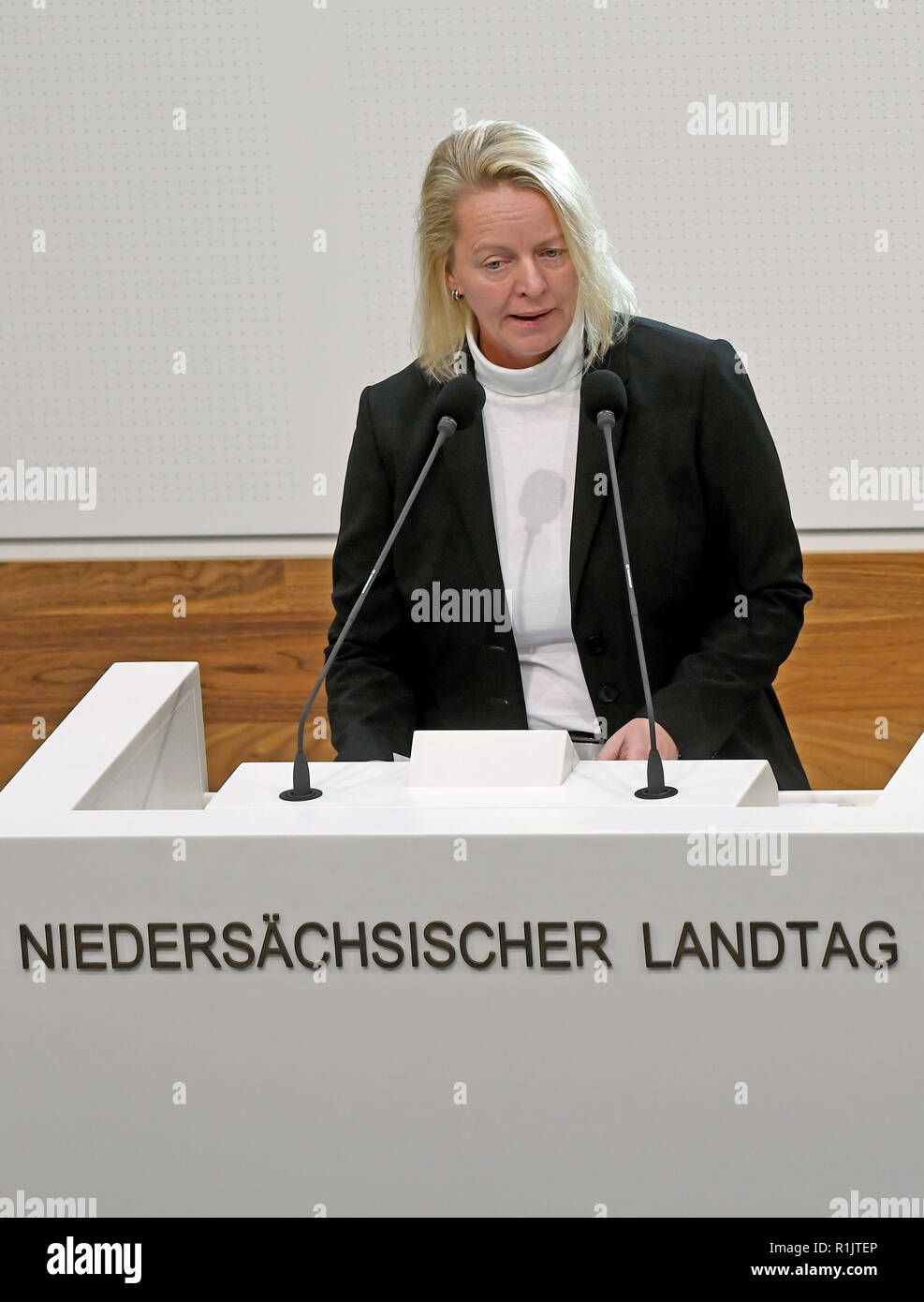 Dana guth hi-res stock photography and images - Alamy