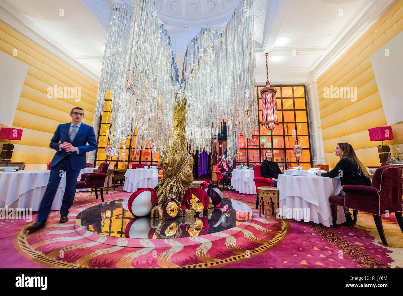 Sketch restaurant london christmas hi-res stock photography and images ...