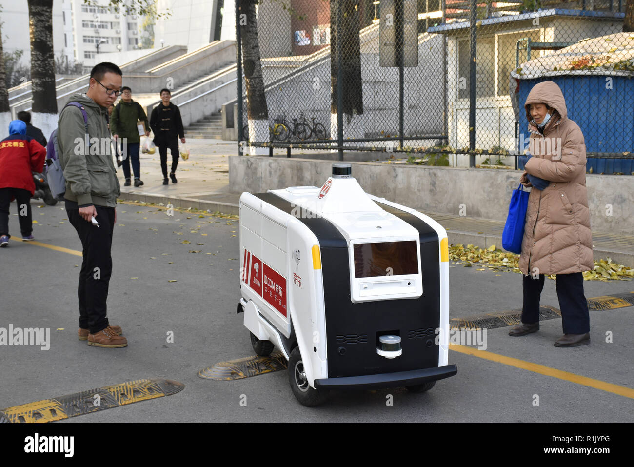 Beijing, Beijing, China. 13th Nov, 2018. Beijing, CHINA-A robot ...