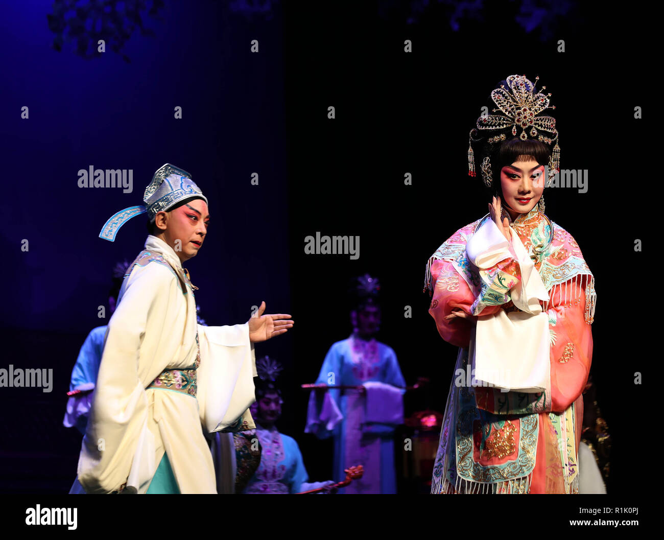 Emperor chongzhen hi-res stock photography and images - Alamy