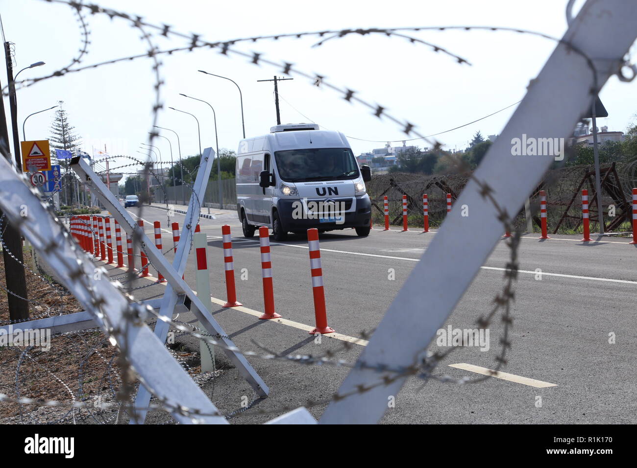 United nations vehicle hi-res stock photography and images - Alamy