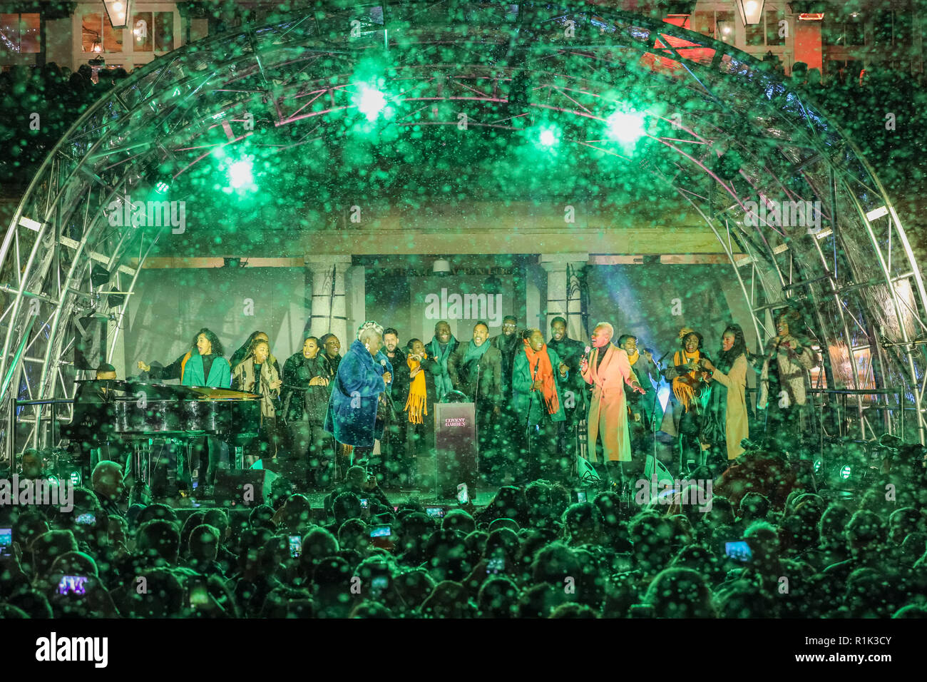 Fake singers hi-res stock photography and images - Alamy