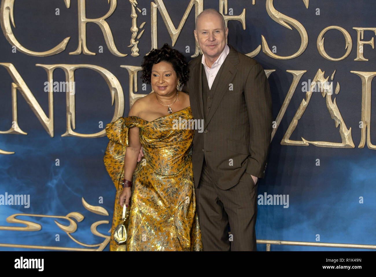 David yates crimes of grindelwald hi-res stock photography and images ...