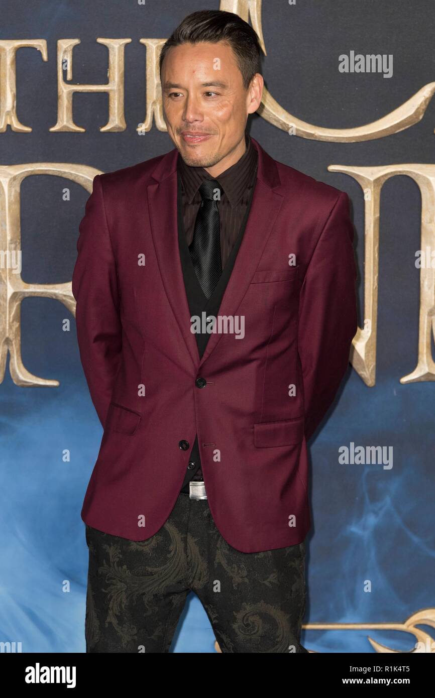 Simon wan fantastic beasts hi-res stock photography and images - Alamy