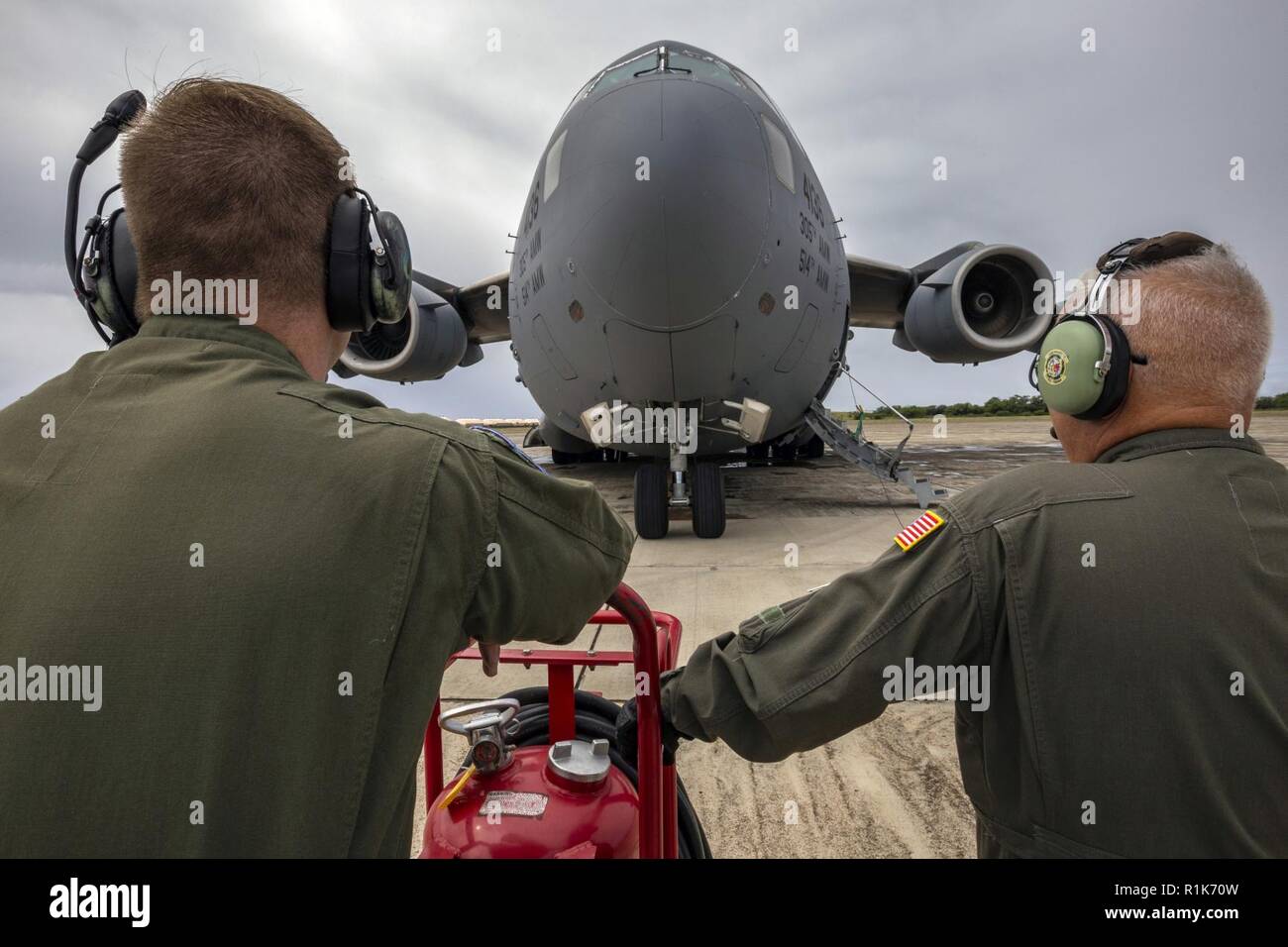 Flying crew chief hi-res stock photography and images - Alamy