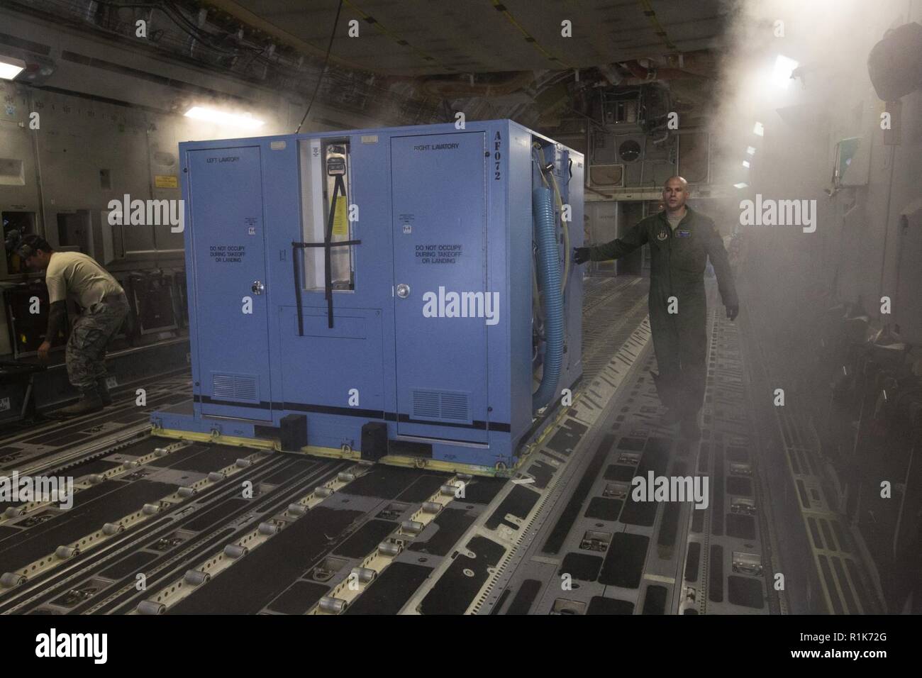 U.S. Air Force Tech. Sgt. Brian S. Kienholz, a C-17 Globemaster III ...