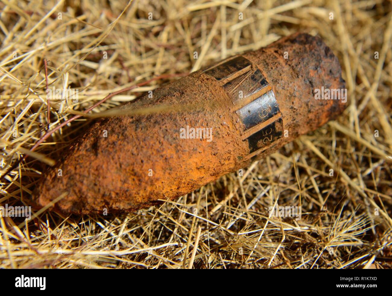 Anti tank round hi-res stock photography and images - Alamy