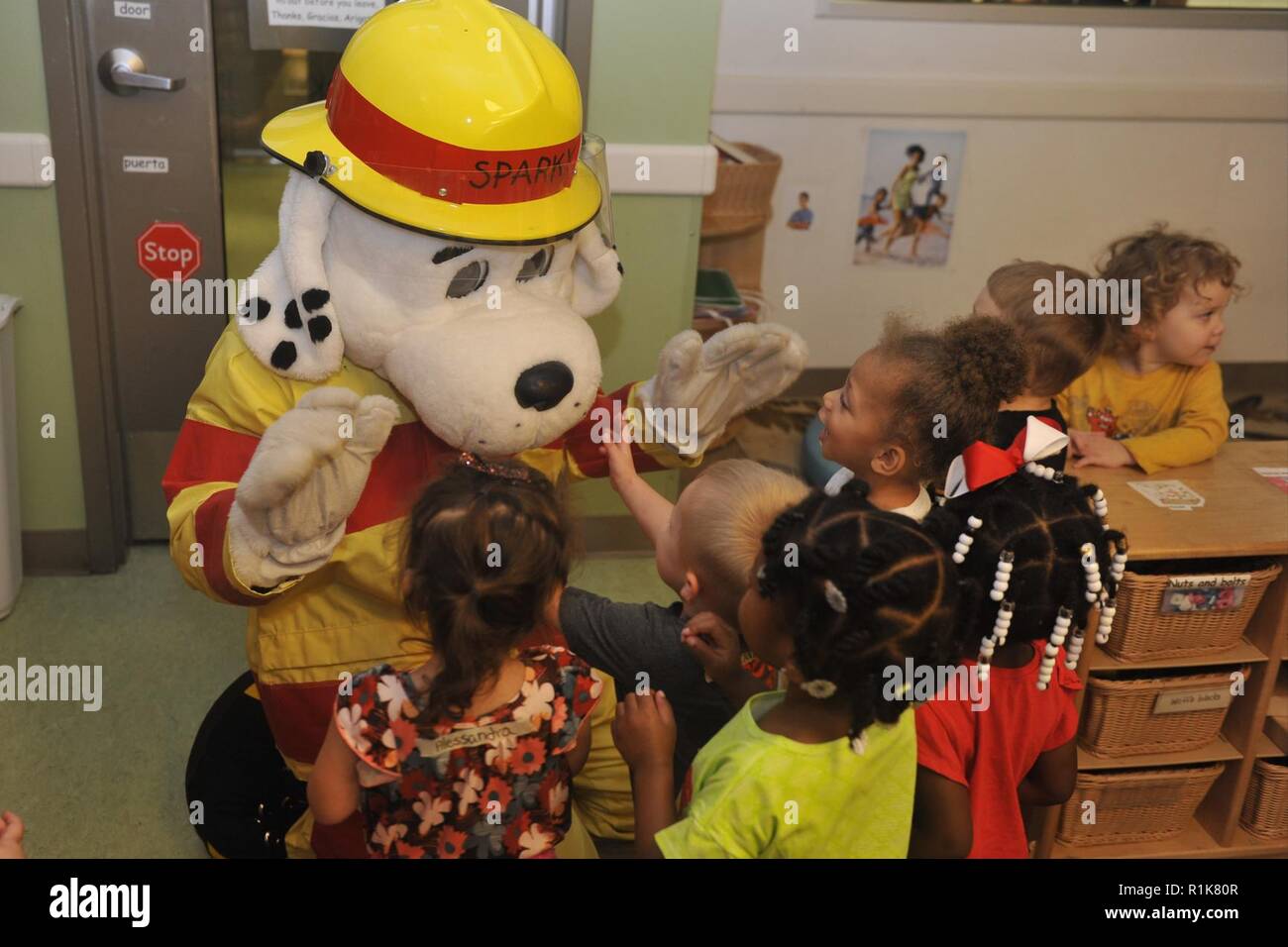 9 MILLINGTON, Tenn. (Oct 10, 2018) Firefighters assigned to Naval ...