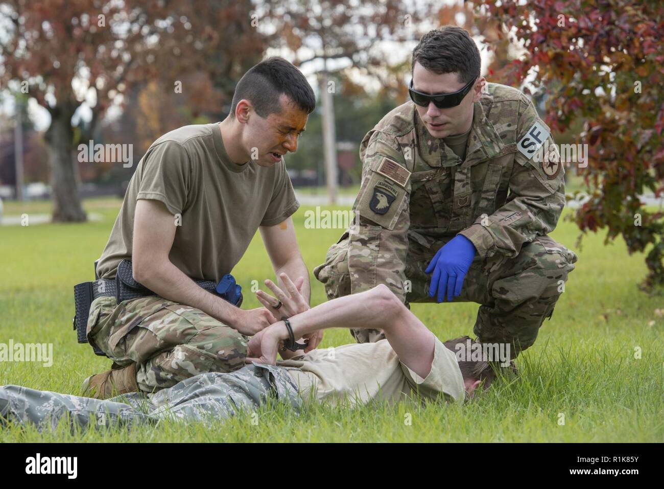 Both of 545th military police company hi-res stock photography and ...