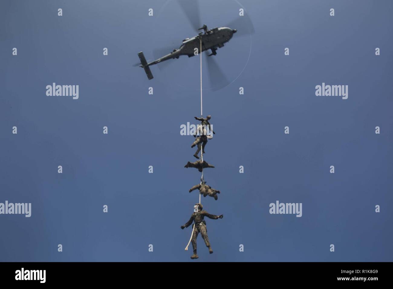 Marines with the 31st Marine Expeditionary Unit’s Amphibious ...