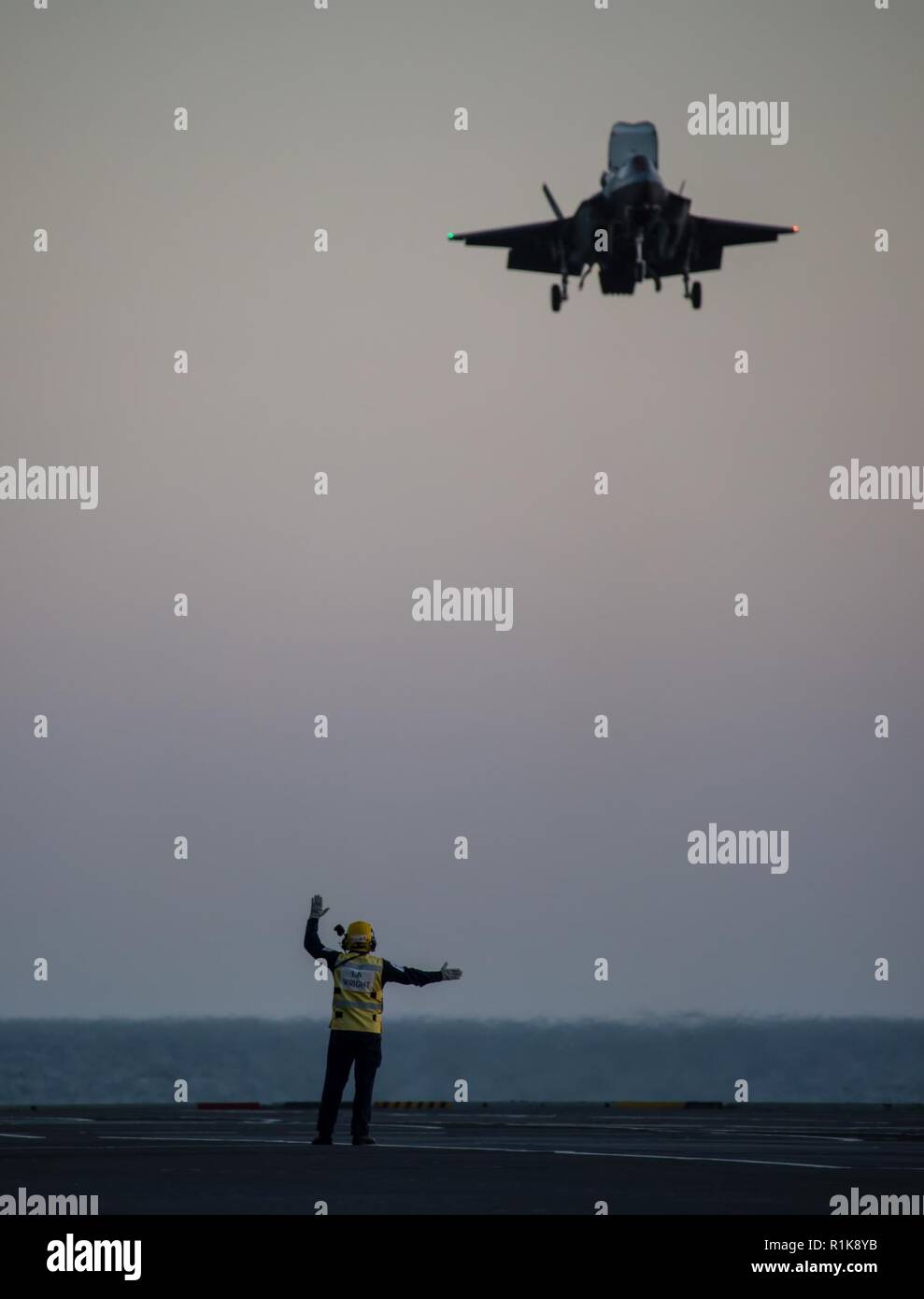 Eight us army air service pilots hi-res stock photography and images ...
