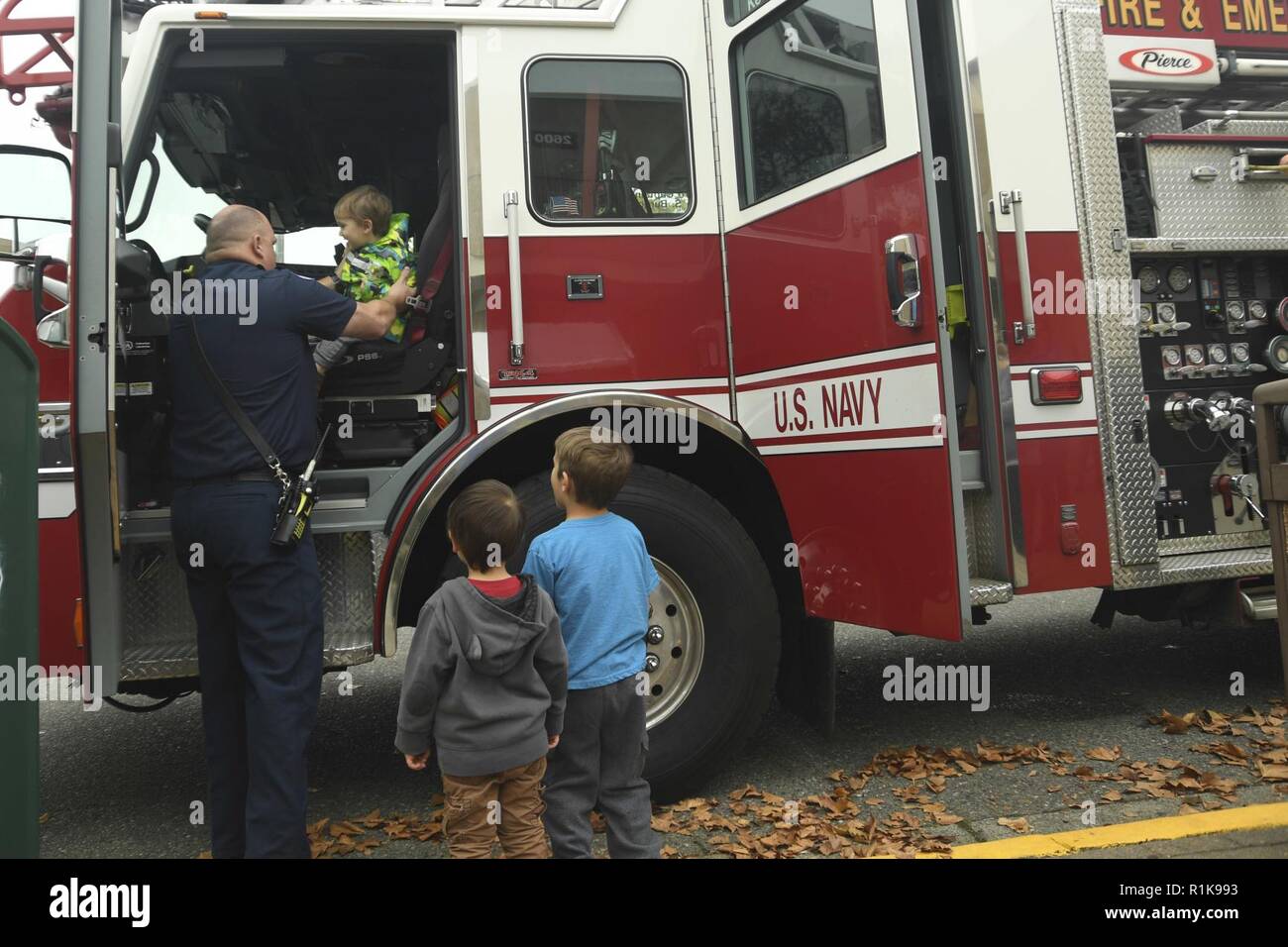 Fire and emergency services fes hi-res stock photography and images - Alamy