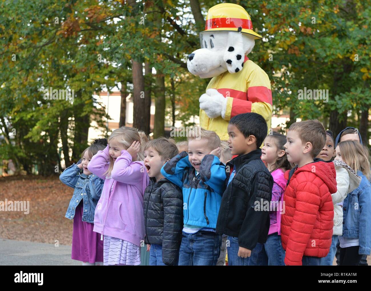 Ramstein elementary school hi-res stock photography and images - Alamy