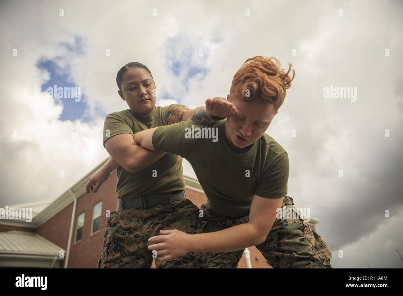 All radio operators with the 22nd marine expeditionary unit hi-res ...