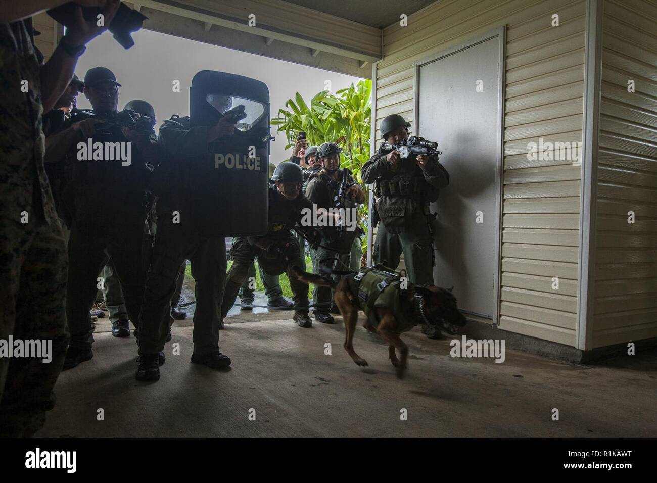 Honolulu police department hi-res stock photography and images - Alamy