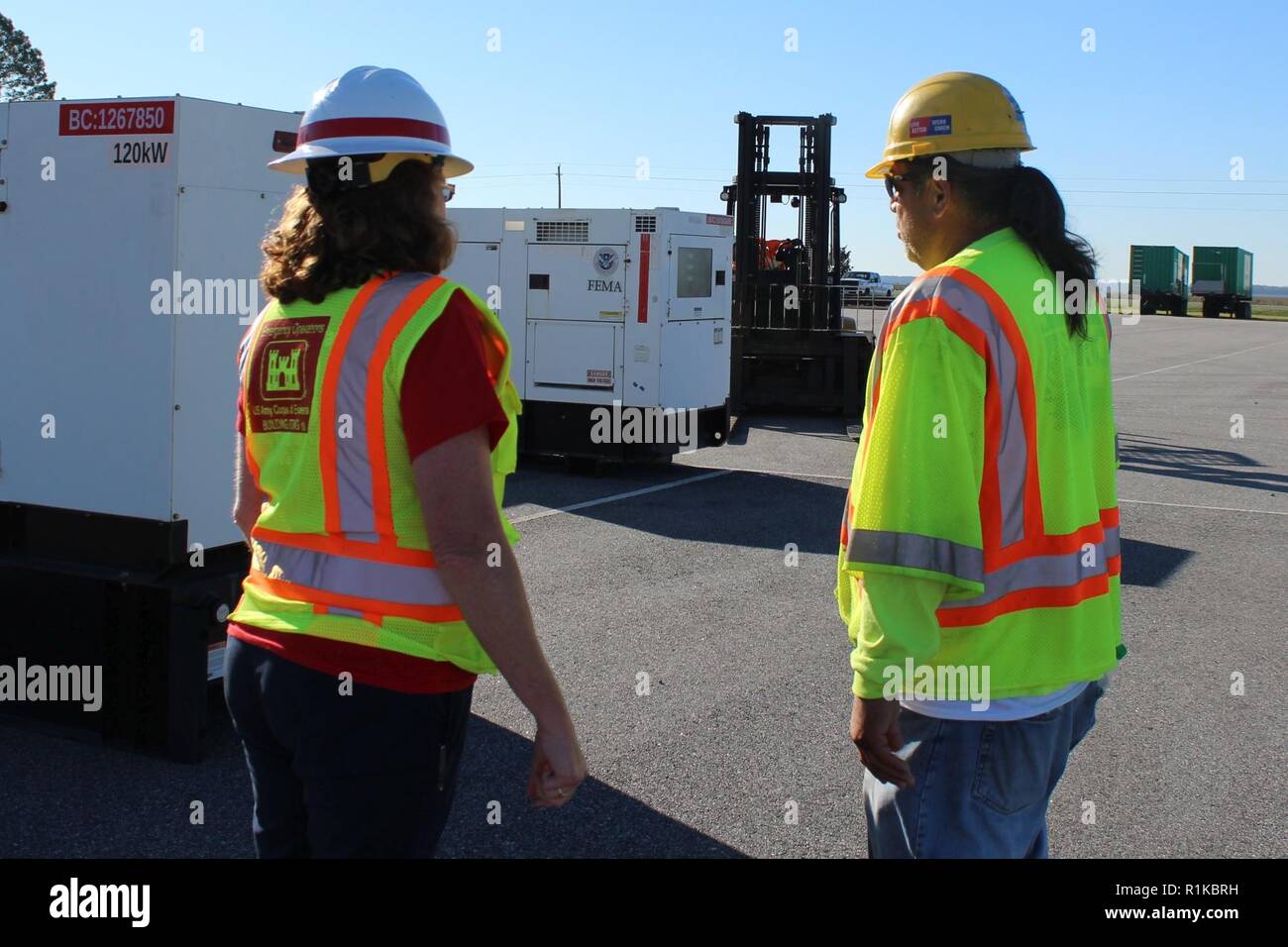 Emergency temporary power team hi-res stock photography and images - Alamy