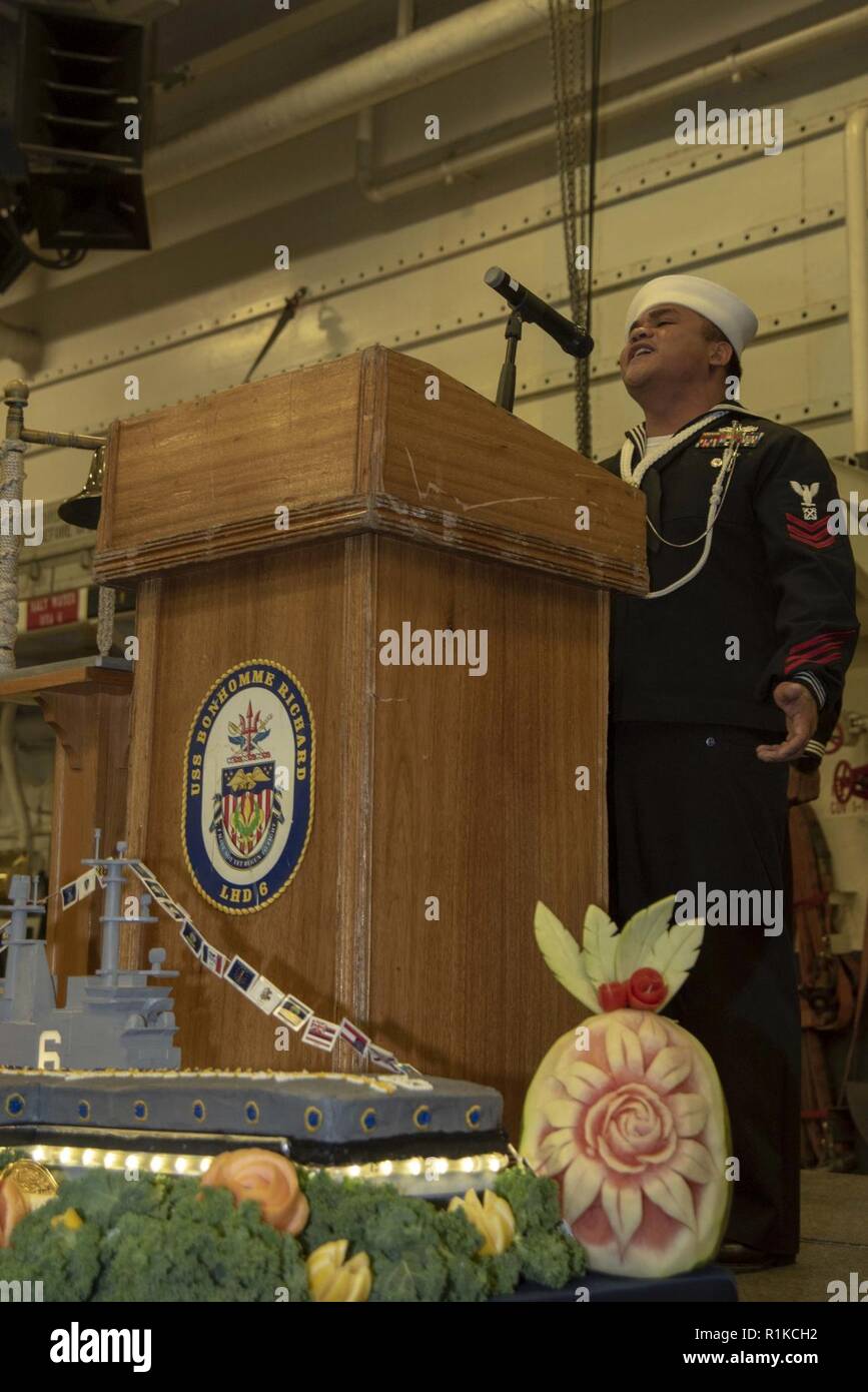 PACIFIC OCEAN (Oct. 10, 2018) Boatswain’s Mate 1st Class Jezreil Pineda ...