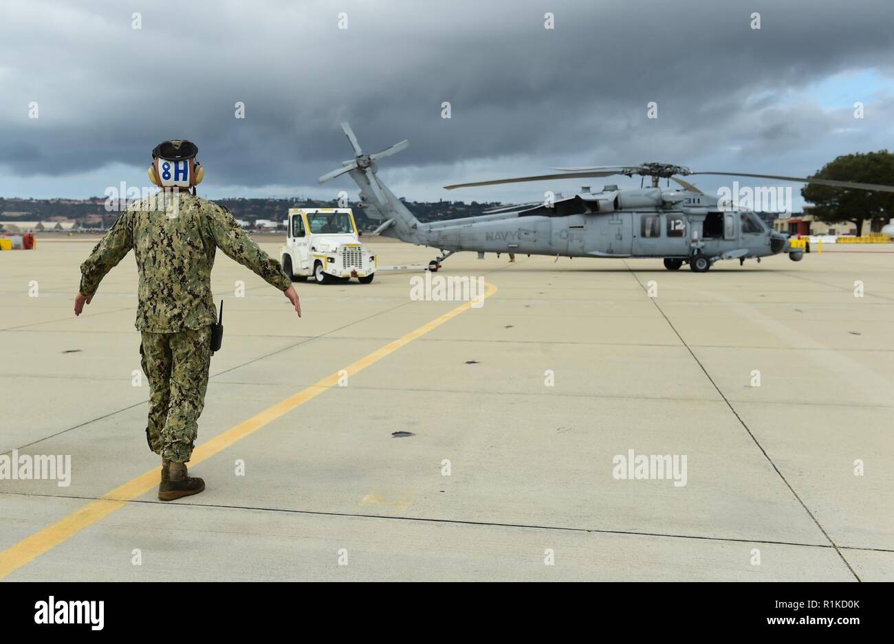 1 SAN DIEGO (Oct 13, 2018) Sailors with Helicopter Sea Combat Squadron ...