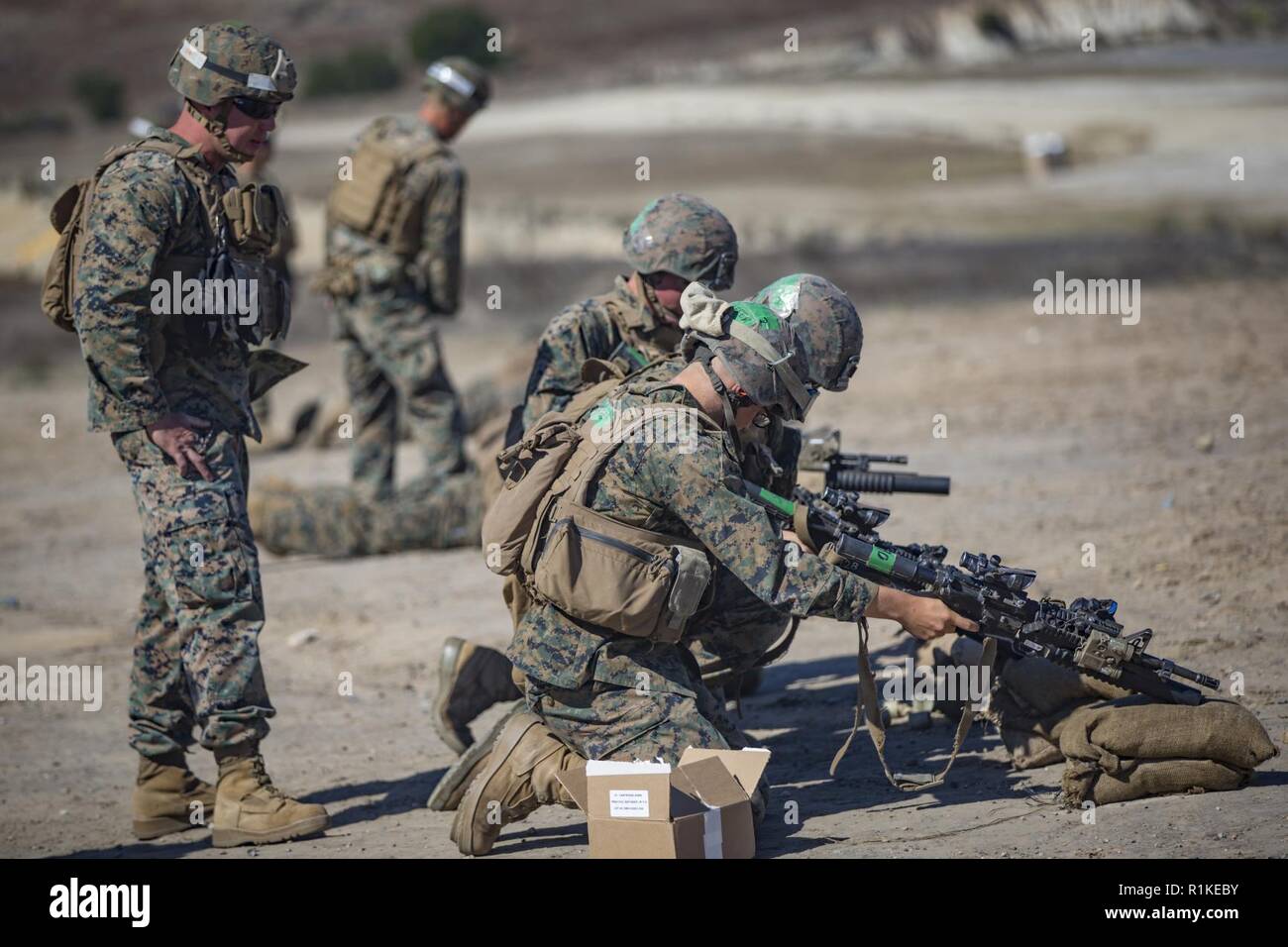 School students camp fire hi-res stock photography and images - Alamy