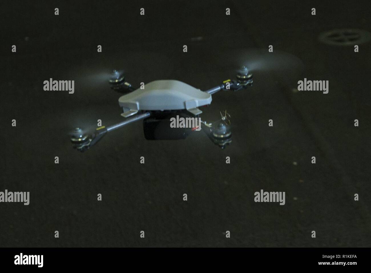 Instant eye system hi-res stock photography and images - Alamy
