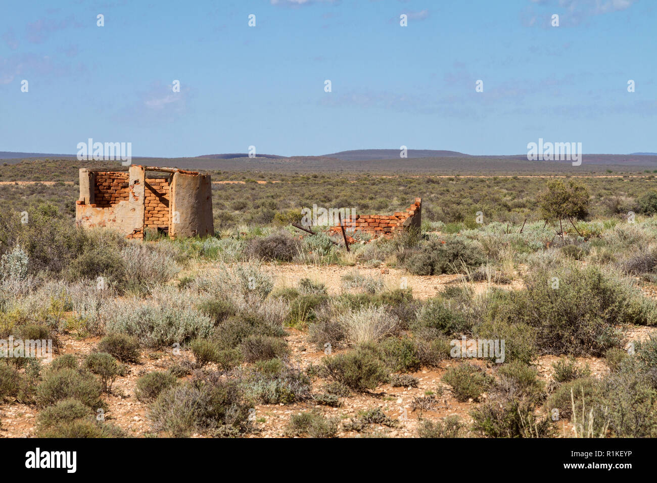 The Karoo, a arid semi desert area in South Africa Stock Photo - Alamy