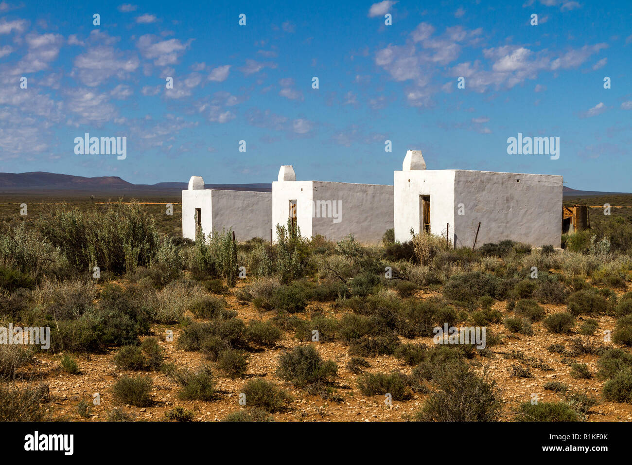 The Karoo, a arid semi desert area in South Africa Stock Photo - Alamy