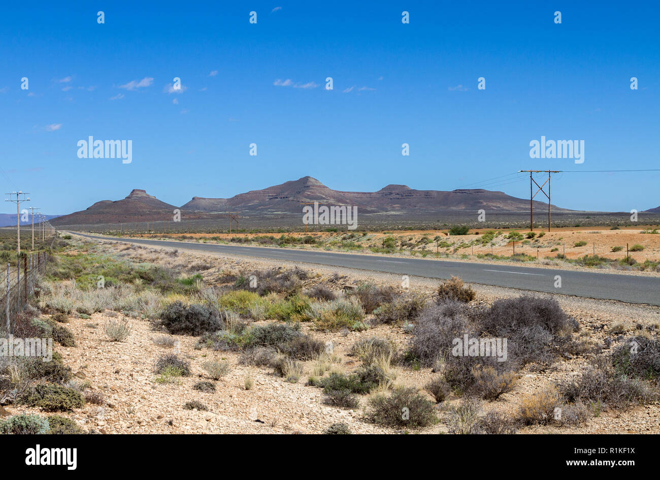 The Karoo, a arid semi desert area in South Africa Stock Photo - Alamy
