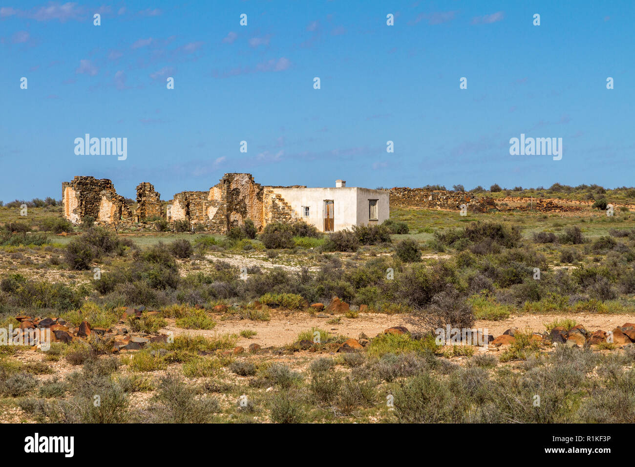 The Karoo, a arid semi desert area in South Africa Stock Photo - Alamy