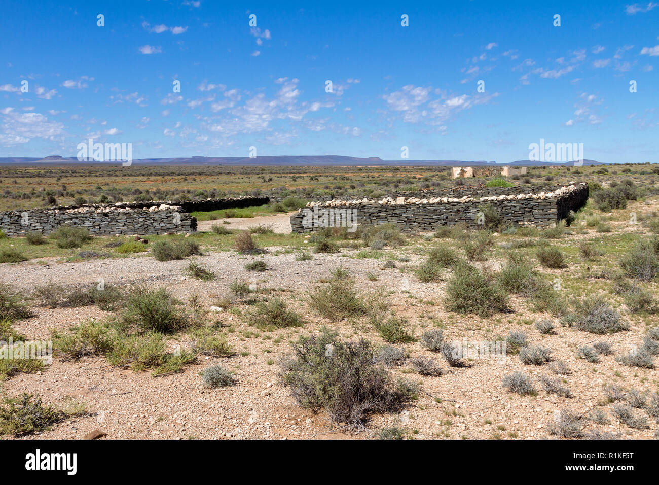 The Karoo, a arid semi desert area in South Africa Stock Photo - Alamy